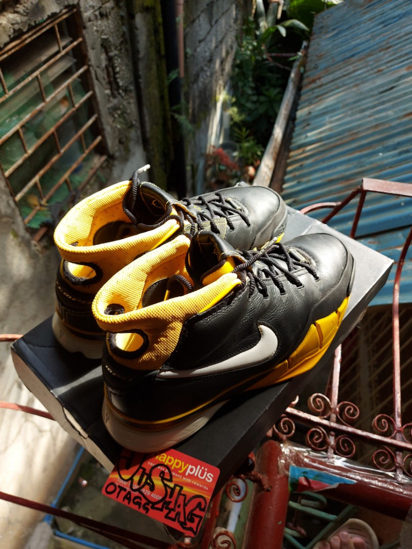 Nike Kobe 1 retro og "black maize/del sol", Men's Fashion, Footwear ...