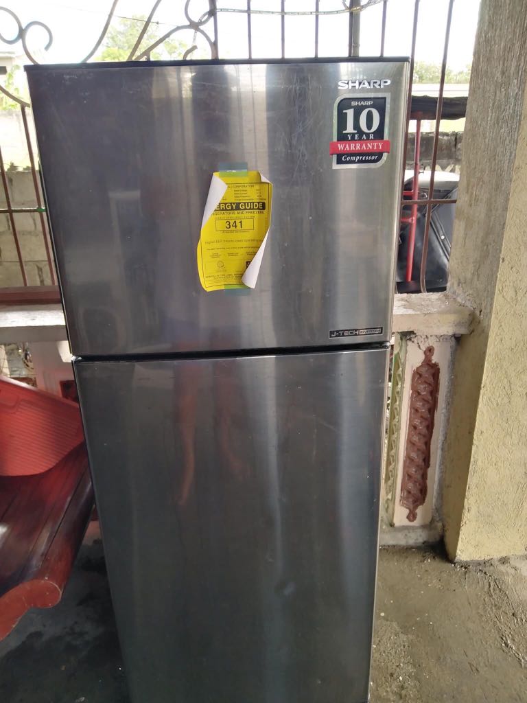 SHARP REF, Furniture & Home Living, Kitchenware & Tableware, Food ...