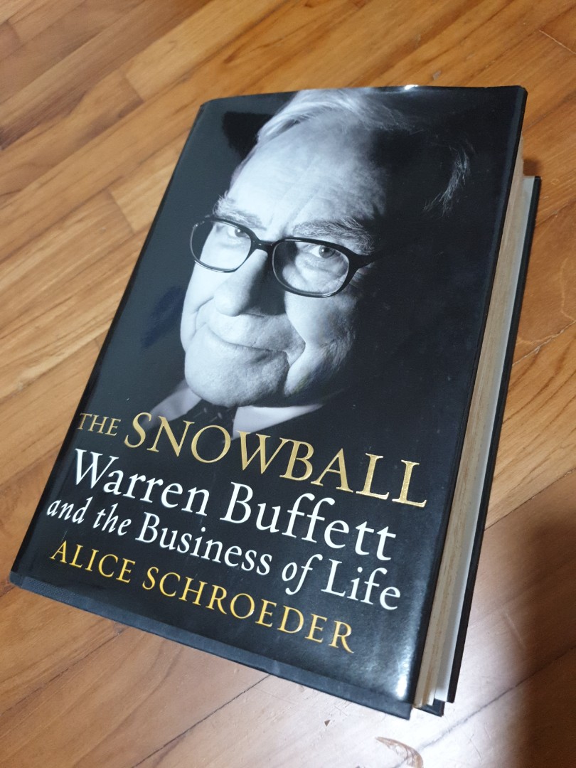 The snowball warren buffett, Hobbies & Toys, Books & Magazines, Fiction ...