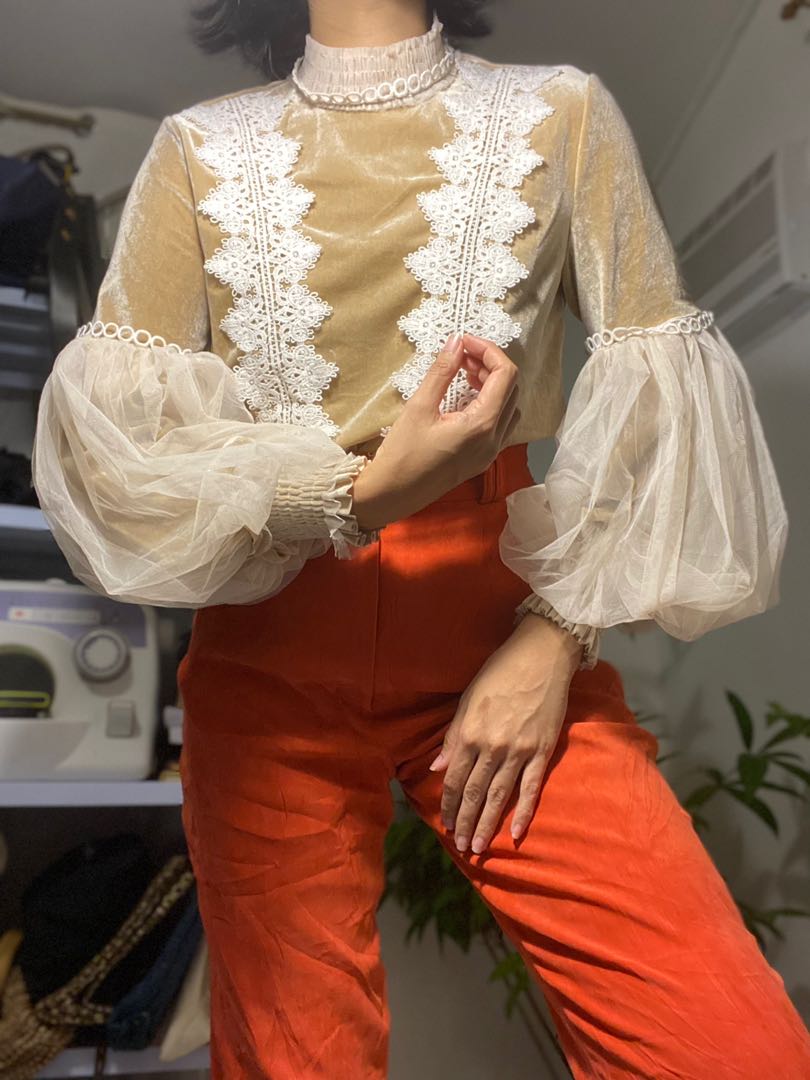 victorian style top, Women's Fashion, Tops, Longsleeves on Carousell