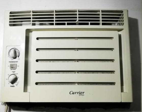Carrier.5 non-inverter window type, TV & Home Appliances, Air ...