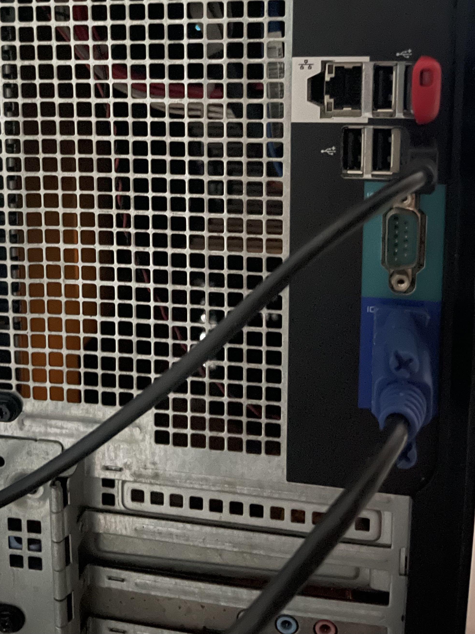 CPU DELL server PowerEdge SC400, Computers & Tech, Desktops on Carousell