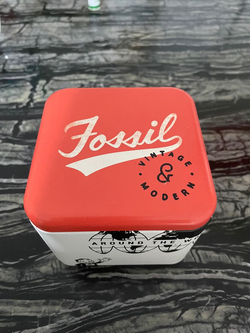 Fossil Watch Box, Luxury, Watches on Carousell
