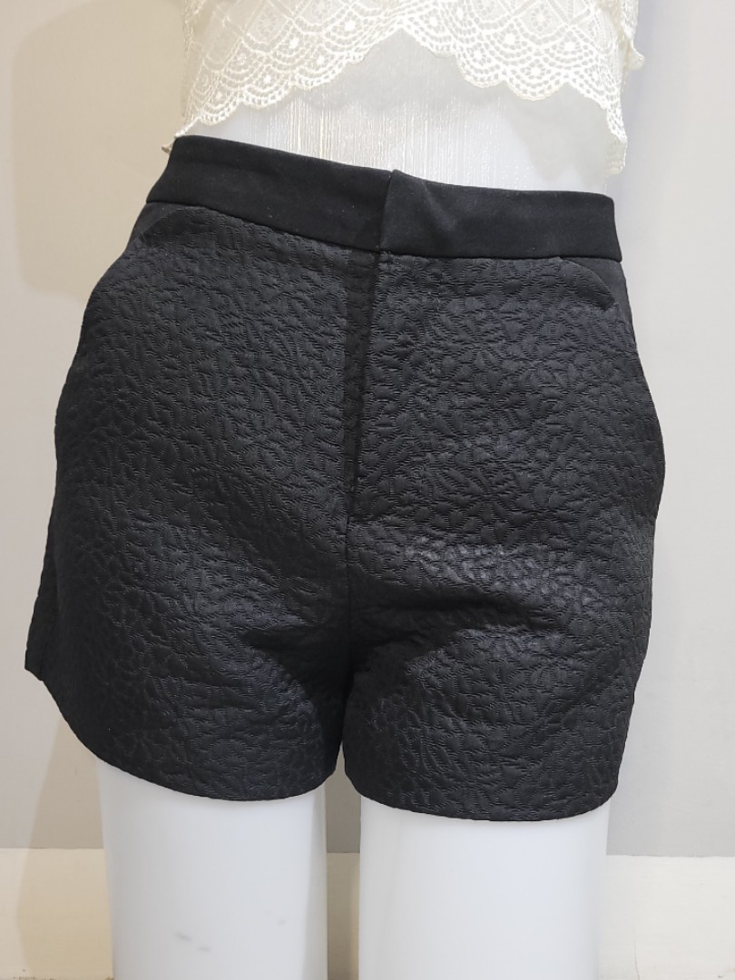 HW Black Formal Short, Women's Fashion, Bottoms, Shorts on Carousell