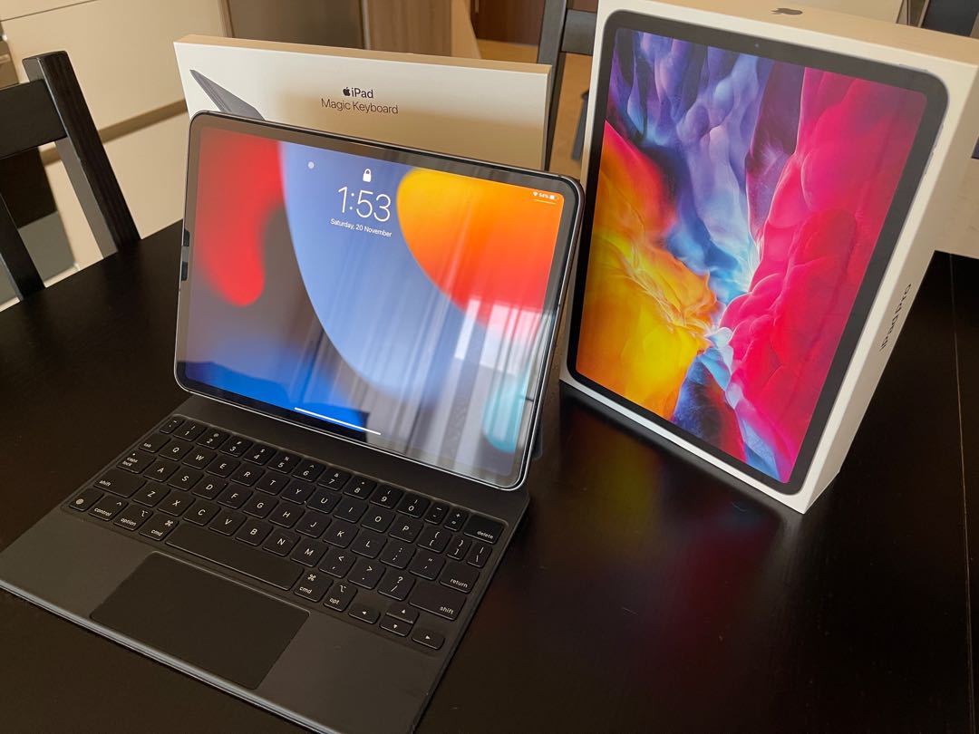 Ipad pro 11 2020 2nd gen 256GB Wi-Fi + Cellular with Magic Keyboard ...