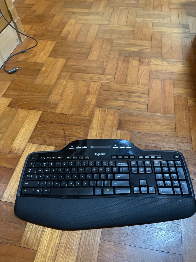 Logitech MK710 Keyboard plus Mouse combo, Computers & Tech, Parts ...