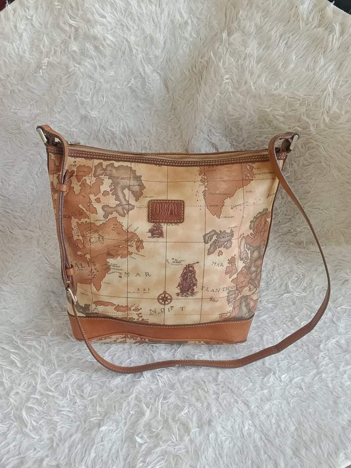 Map bag, Women's Fashion, Bags & Wallets, Cross-body Bags on Carousell