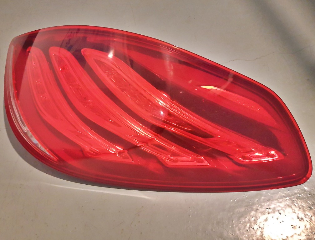Mercedes Benz W222 S63 AMG LED Tail Light Right A2229065501, Auto ...