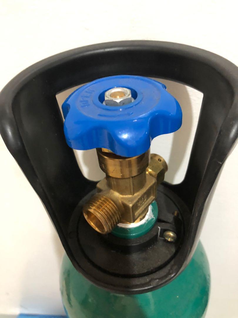 oxygen tank 10pounds with regulator, Health & Nutrition, Medical ...