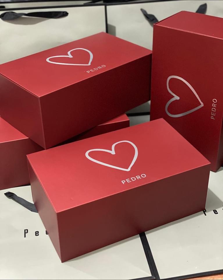 PEDRO Gift Set, Women's Fashion, Bags & Wallets, Cross-body Bags on ...