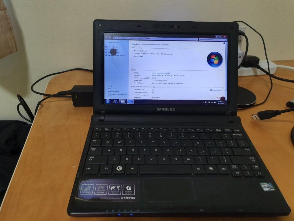 Samsung 10 inch Laptop, Computers & Tech, Laptops & Notebooks on Carousell