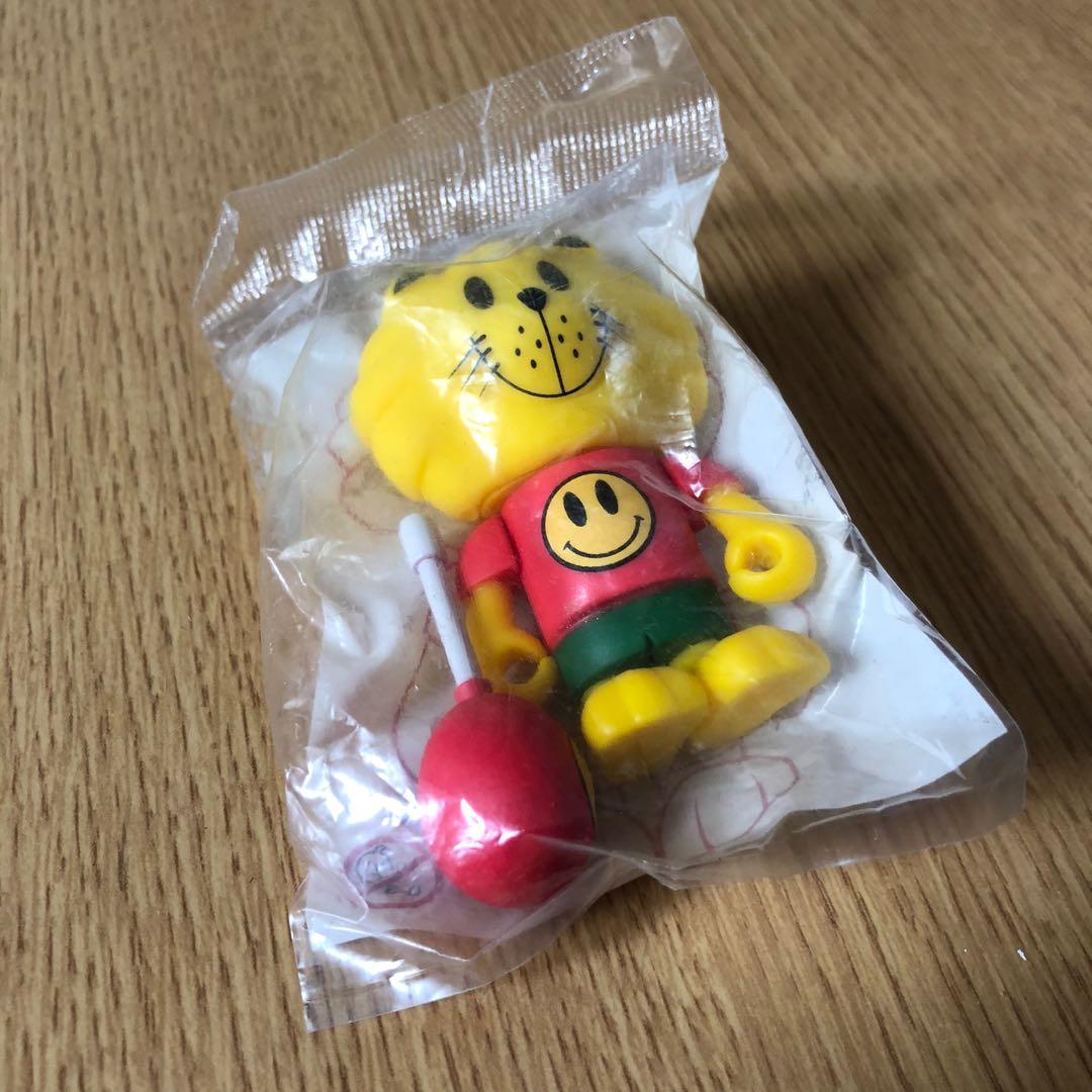 Sg50 "Singa, The Courtesy Lion" figurine (Comicave Studios), Hobbies ...