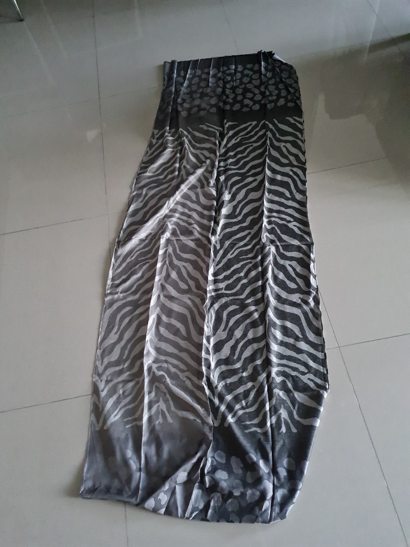 Silk scaft, Women's Fashion, Coats, Jackets and Outerwear on Carousell