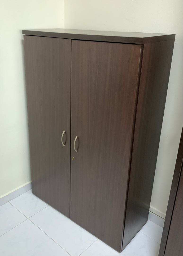 V hive book shelf, Furniture & Home Living, Furniture, Shelves ...