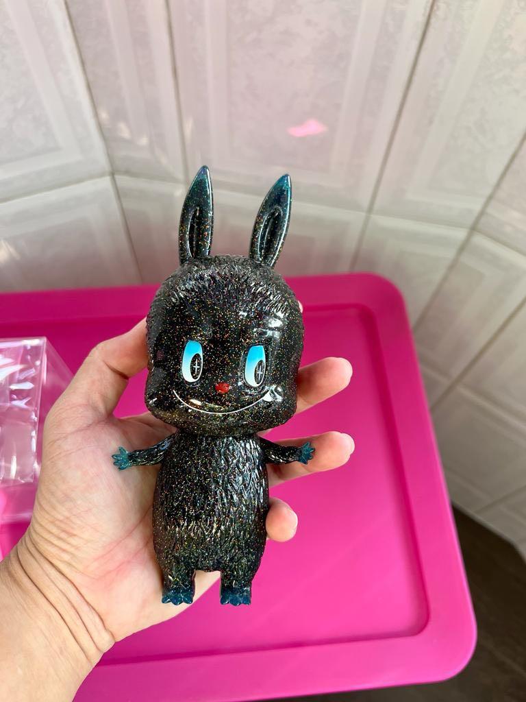 Black Glitter Labubu Kasing Lung X How2Work, Hobbies & Toys, Toys ...