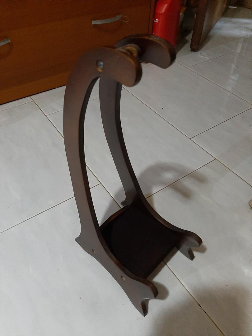 Brand new erhu stand, Hobbies & Toys, Music & Media, Music Accessories ...