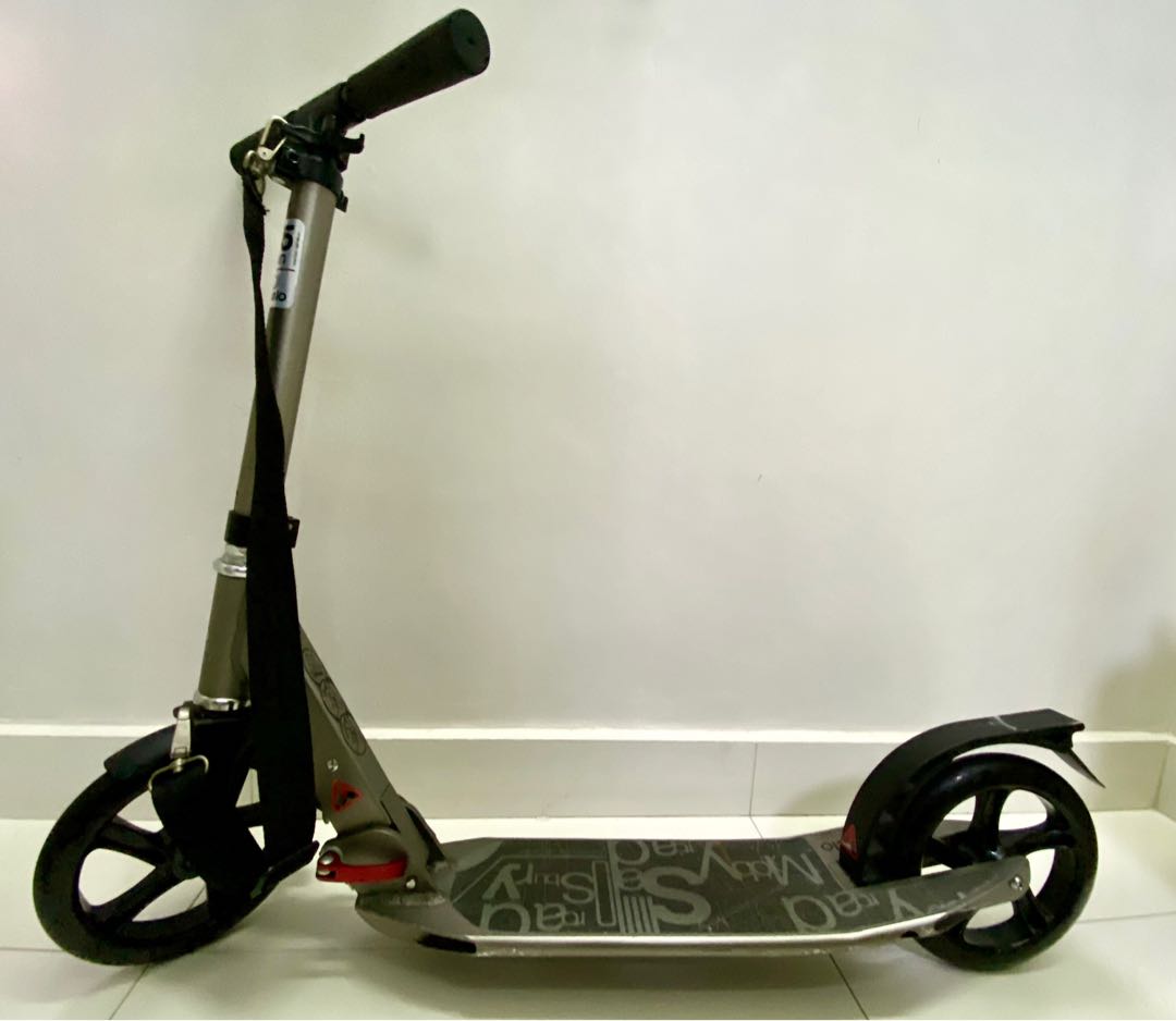 Decathlon Oxelo Town 5 XL Scooter, Sports Equipment, Sports & Games ...
