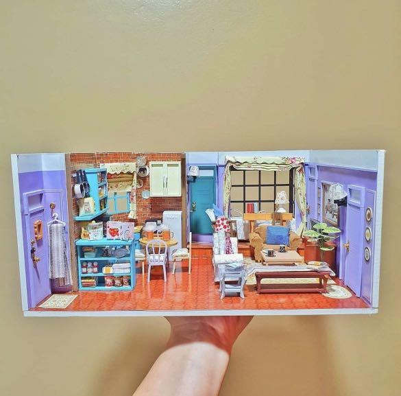 DIY Miniature FRIENDS TV Show Set, Hobbies & Toys, Memorabilia ...