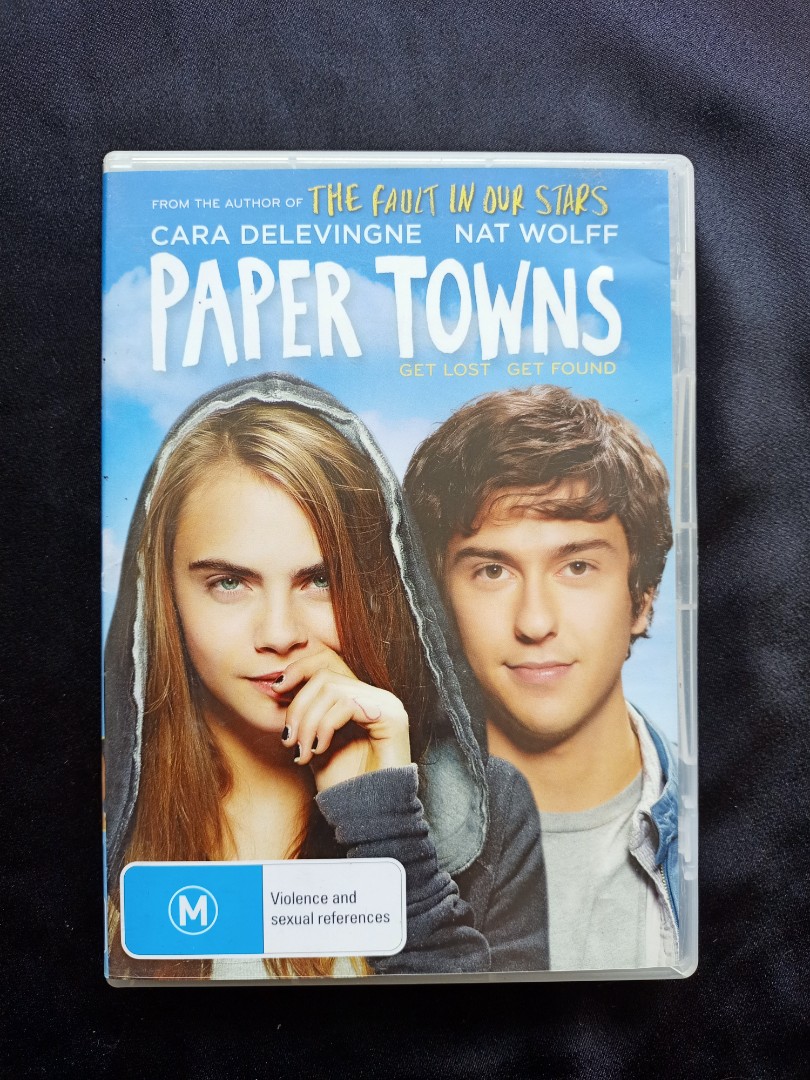 DVD Paper Towns, Hobbies & Toys, Music & Media, CDs & DVDs on Carousell