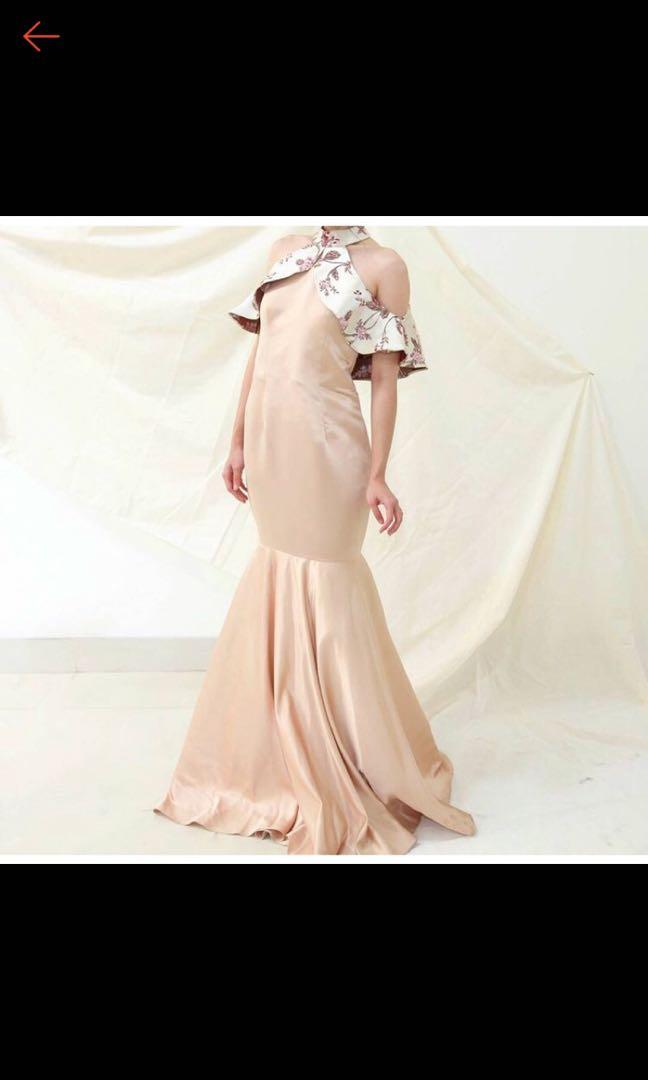 Gaun Pesta Mermaid Gown Gold Champagne, Fesyen Wanita, Pakaian Wanita ...