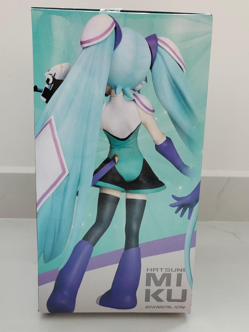 Hatsune Miku Pilot Suit Limited Premium Figure, Hobbies & Toys, Toys ...