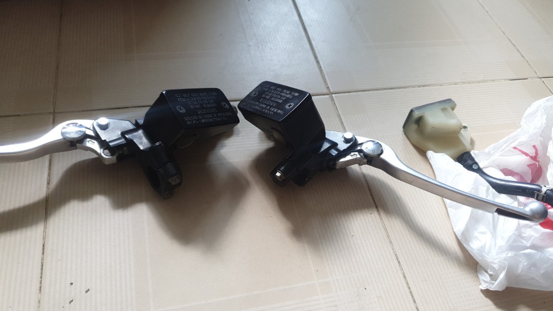 Hayabusa clutch and brake master pump. Include rear reservoir ...