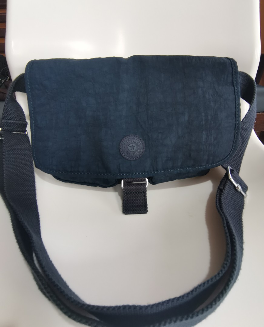 Kipling navy, Men's Fashion, Bags, Sling Bags on Carousell