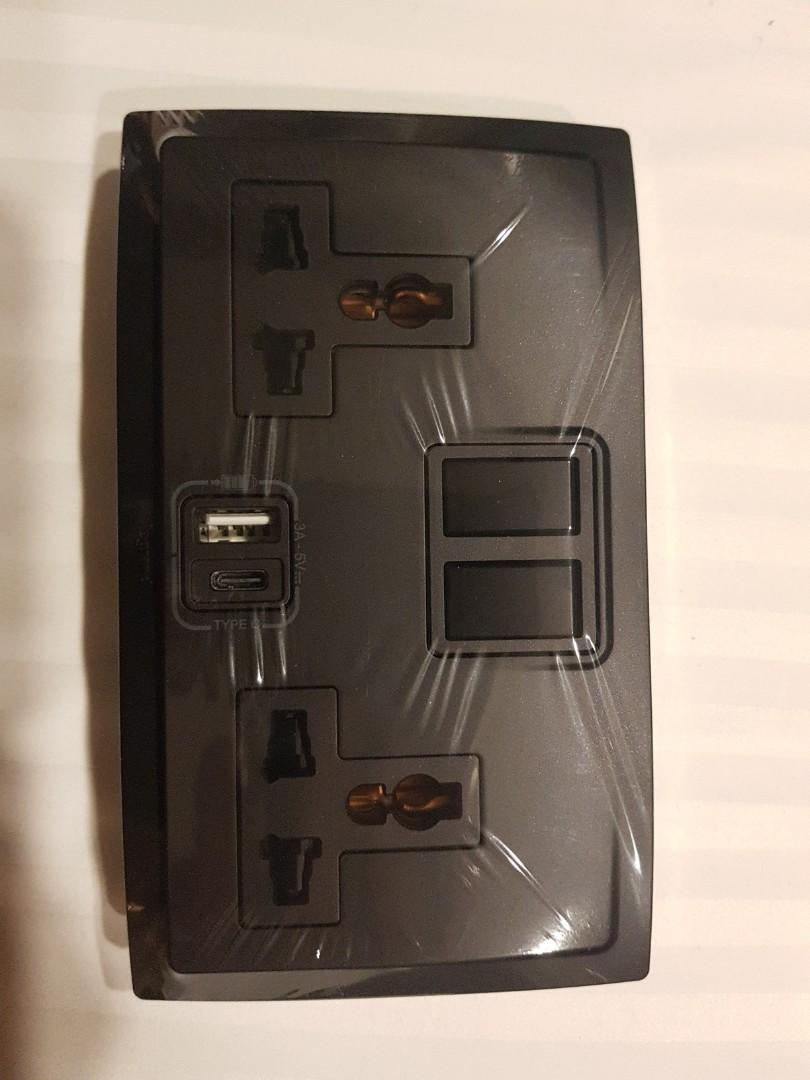 Legrand Malia 2 gang Multistandard socket with USB type A & C - matt ...