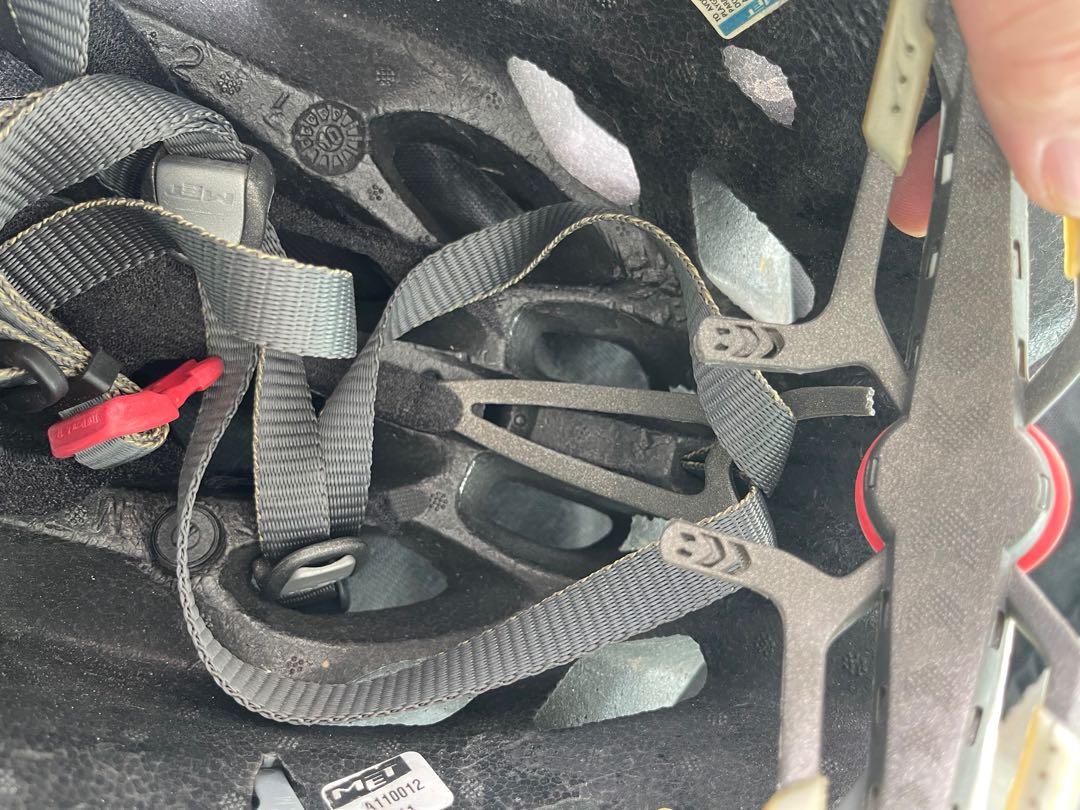 MET M49 Parachute MTB helmet, Sports Equipment, Bicycles & Parts, Parts ...