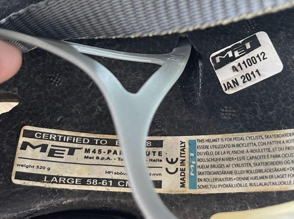 MET M49 Parachute MTB helmet, Sports Equipment, Bicycles & Parts, Parts ...