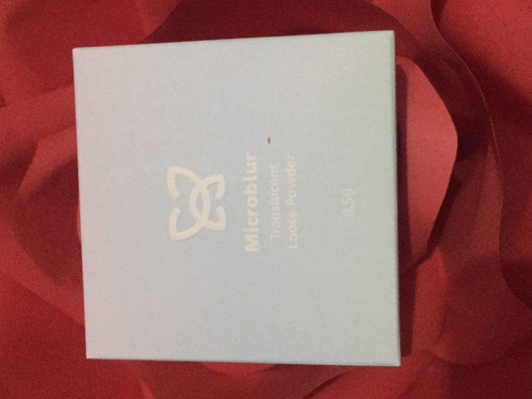 Mop beauty powder, Kesehatan & Kecantikan, Rias Wajah di Carousell