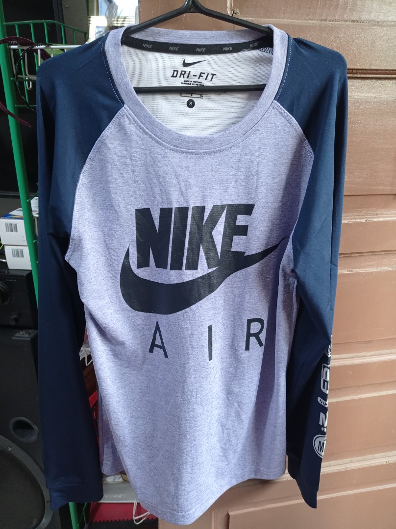 Nike rash guard, legit and bnew, Men's Fashion, Tops & Sets, Swim Top ...
