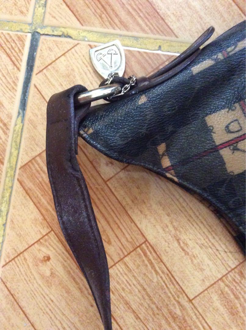 Original Why bag, Women's Fashion, Bags & Wallets, Shoulder Bags on ...