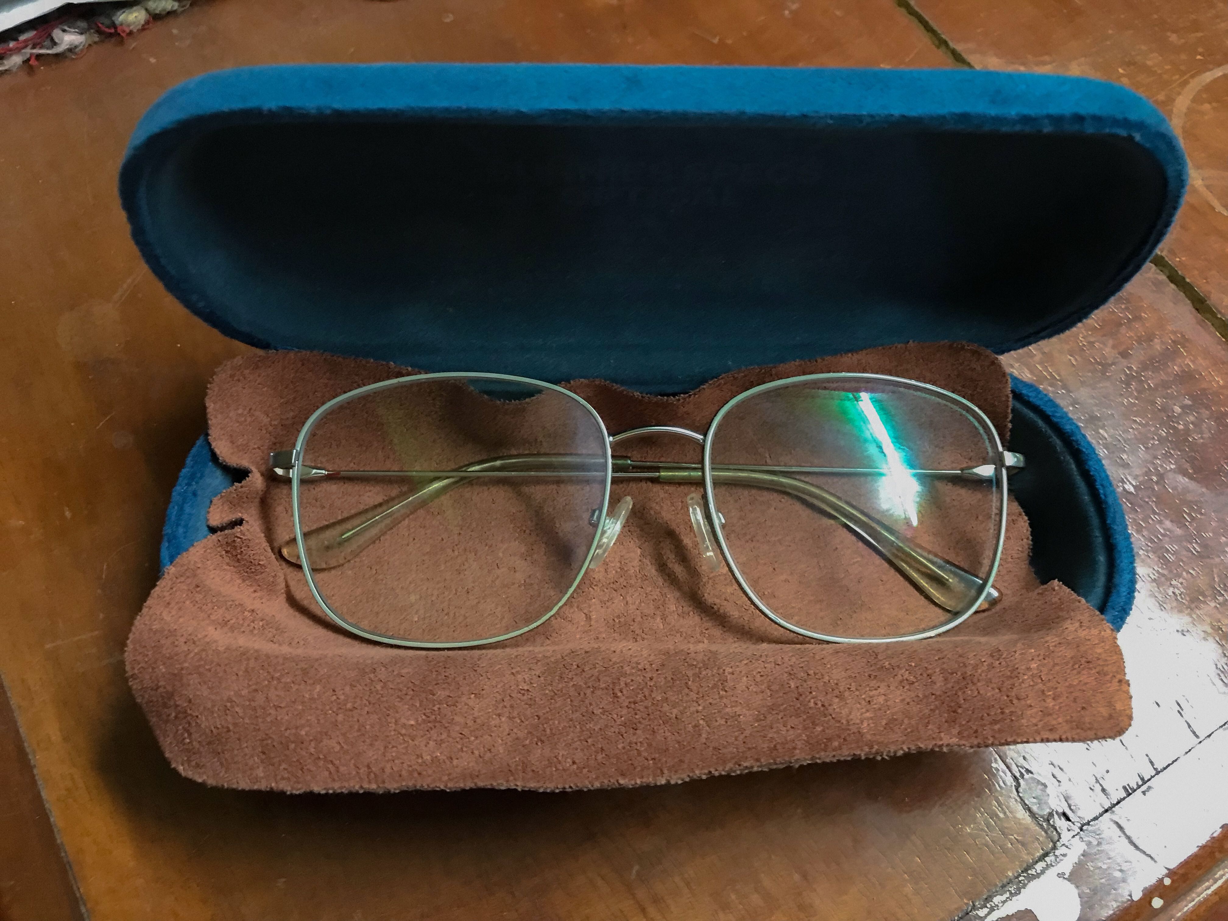 Sunnies Specs: Henri in Greige, Women's Fashion, Watches & Accessories ...