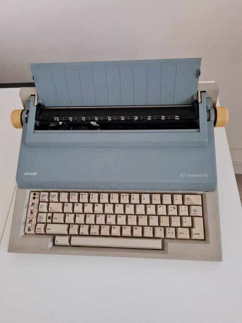 Vintage Olivetti ET personal 55 Electric Typewriter, Hobbies & Toys ...