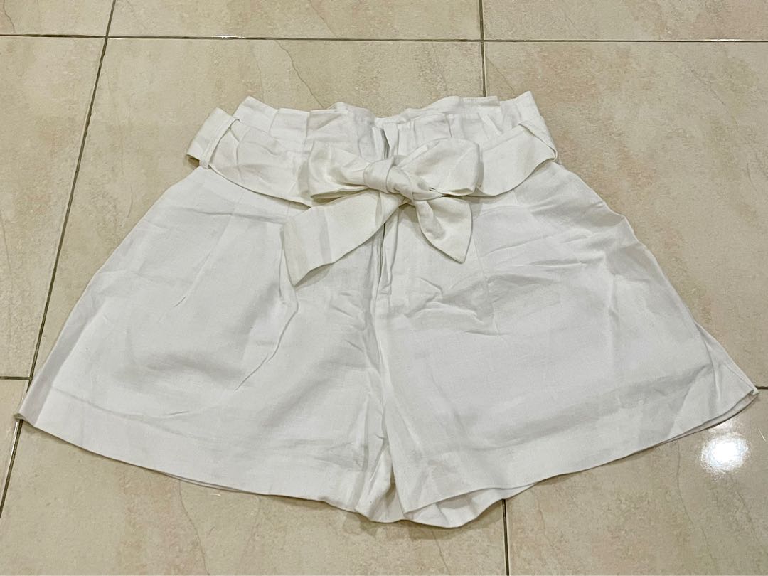 White bottom, Women's Fashion, Bottoms, Other Bottoms on Carousell