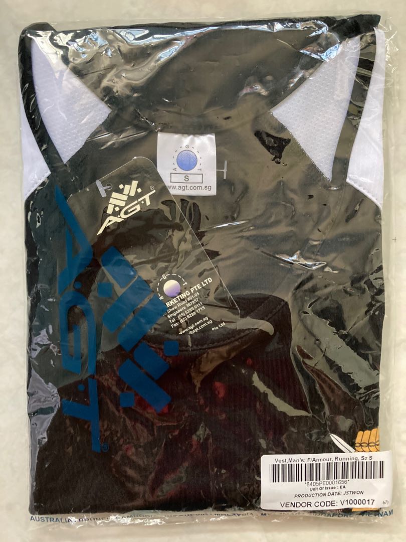 Army Armour SAF running singlet PT kit, Men's Fashion, Activewear on ...