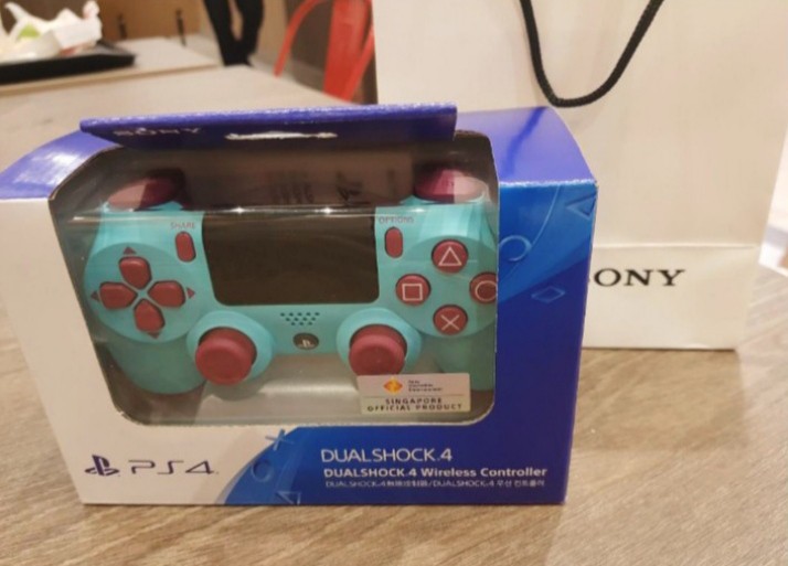 Berry blue limited edition dualshock 4 ps4 controller, Video Gaming ...