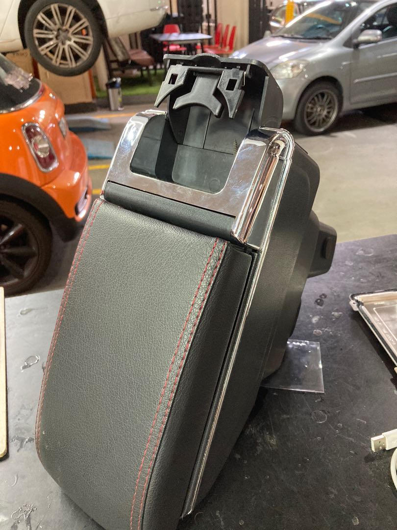 2015 Hoda Fit Center Console