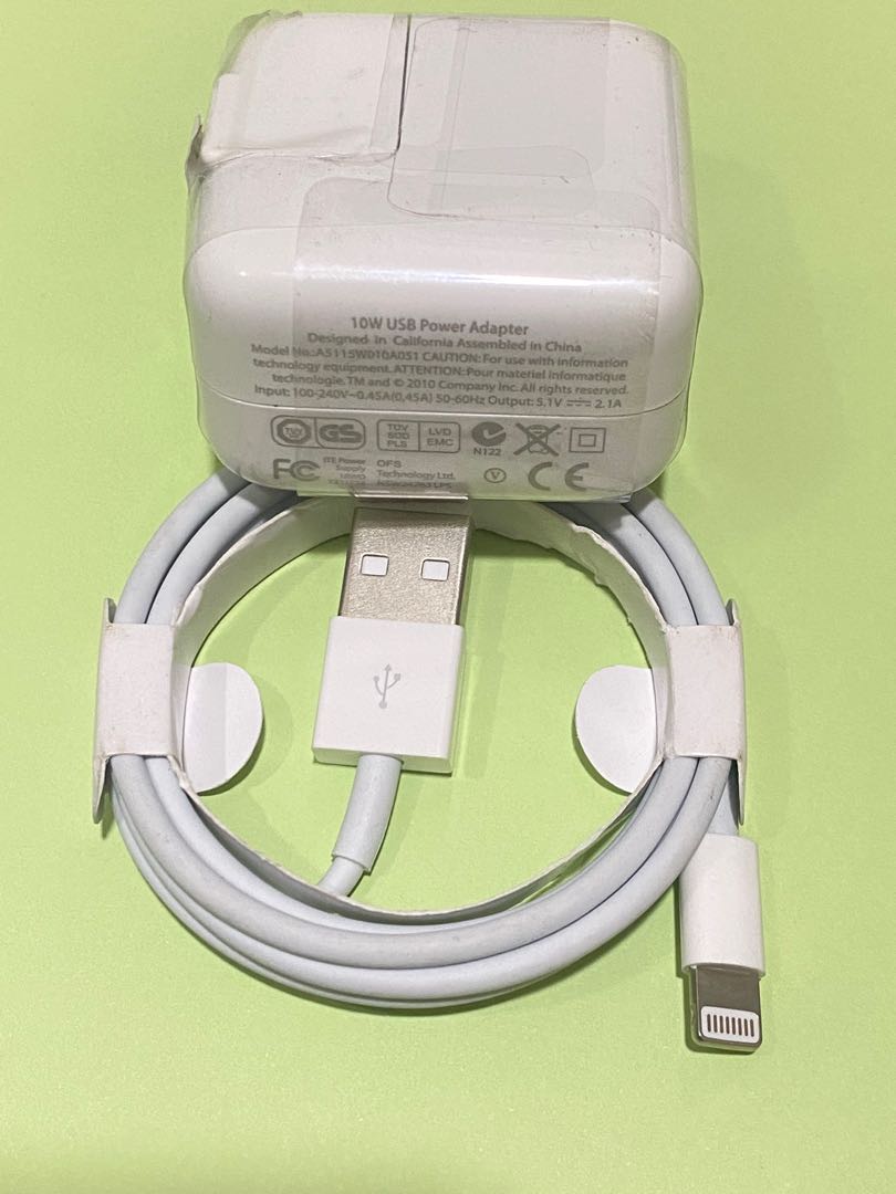 iPhone iPad charger 10 watts adapter and lightning cable, Mobile Phones ...