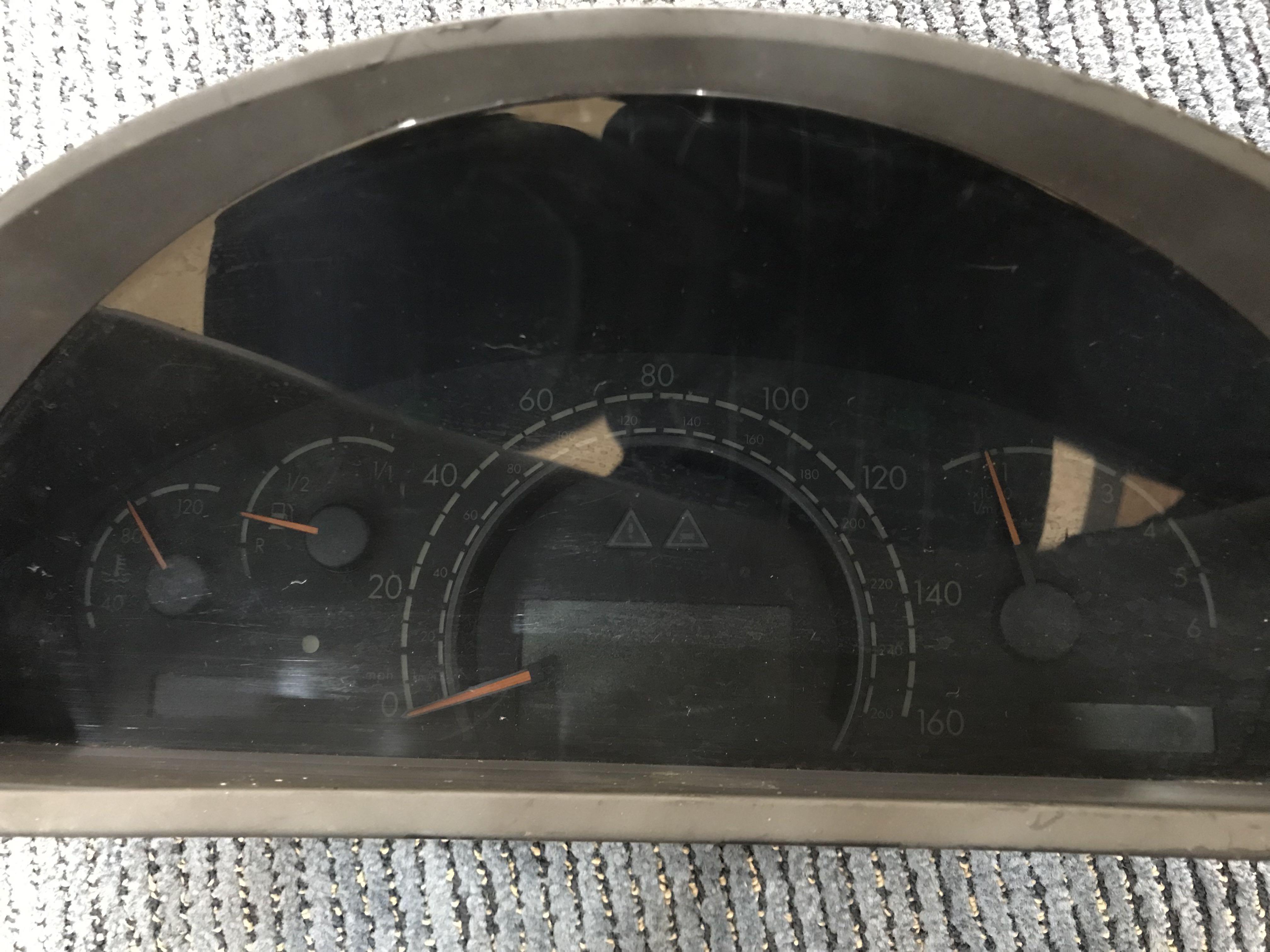 Mercedes S-class W220 Instrument Cluster, Auto Accessories on Carousell