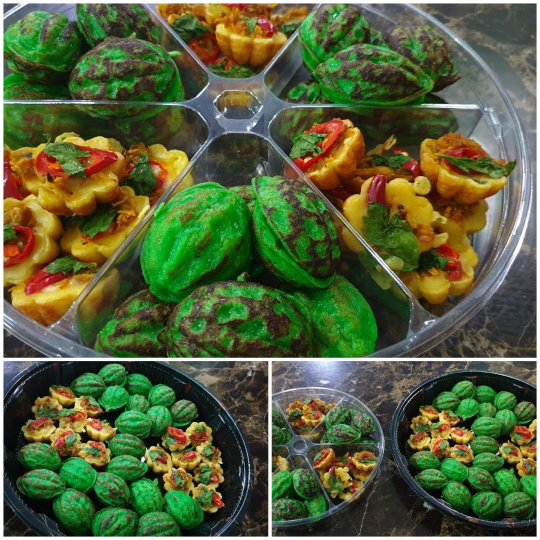 Prawns Wadeh, Nasi briyani kambing and Ayam, Tahu Telor, malay kuih ...