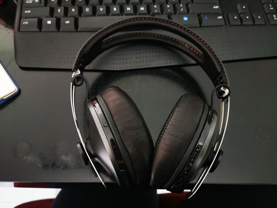 Sennheiser Momentum AEBT M2, Audio, Headphones & Headsets on Carousell