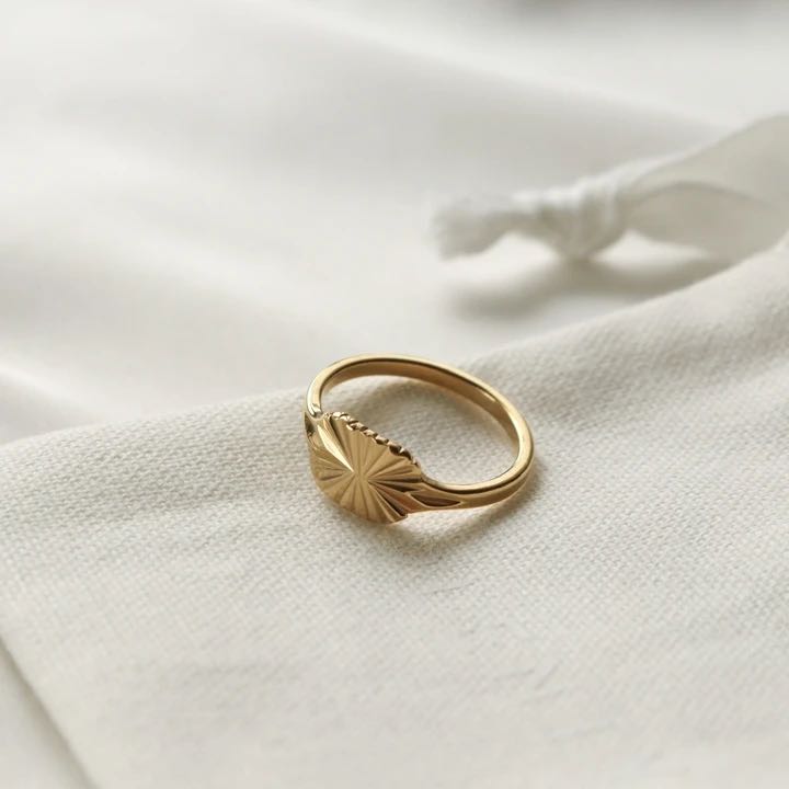 Ray of Light Ring, Women's Fashion, Jewelry & Organisers, Rings on ...