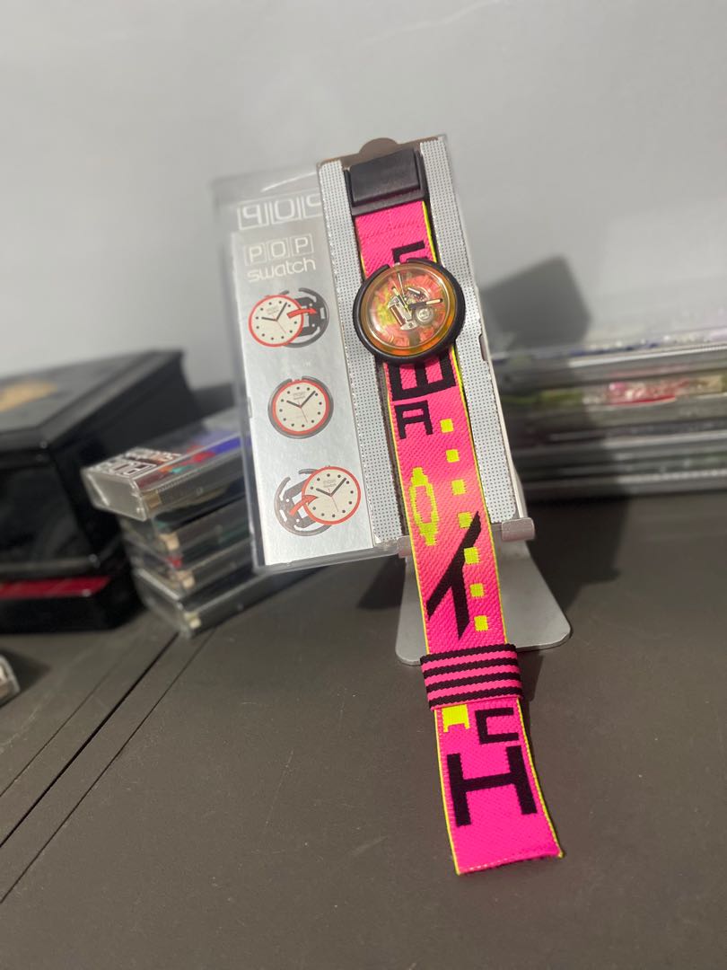 VINTAGE & RARE - Jam Swatch Pink 1988 Model, Luxury, Watches on Carousell