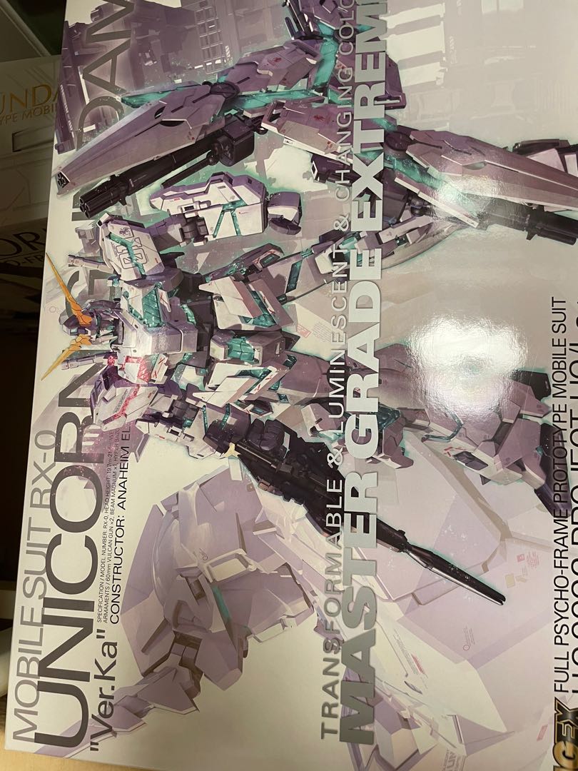 萬代模型 MGEX 1/100 獨角獸高達 Ver.Ka, 興趣及遊戲, 玩具 & 遊戲類 - Carousell