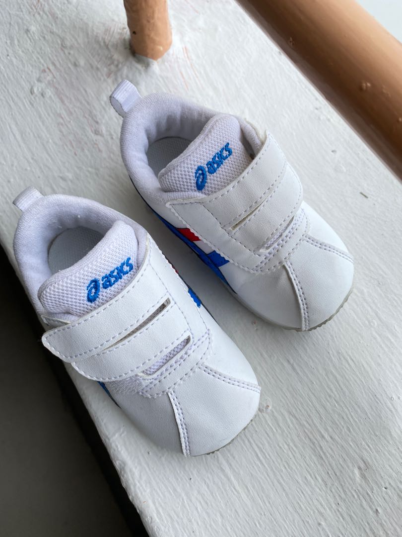 ASICS, Babies & Kids, Babies & Kids Fashion on Carousell