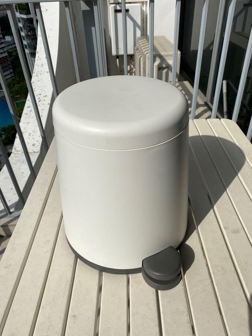 IKEA Snapp 5L waste bin, Furniture & Home Living, Cleaning & Homecare ...