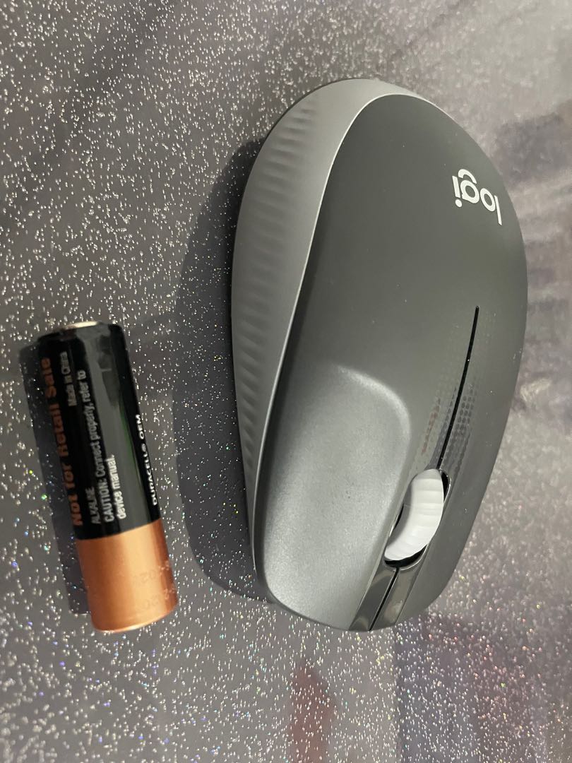 Logitech wireless mouse M191 (Full size), Computers & Tech, Parts ...