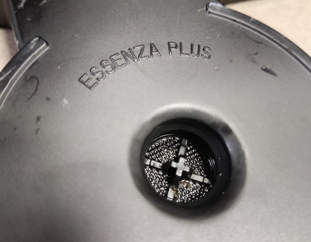Nespresso Essenza Plus, TV & Home Appliances, Kitchen Appliances ...